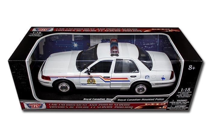 Motormax 1:18 2001 Ford Crown Victoria Royal Canadian Police - Law ...